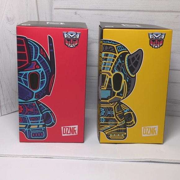 Hasbro | Toys | Dznr Transformers Yume Whats Inside Edition Bumblebee ...